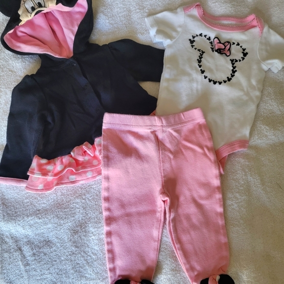 Disney | Matching Sets | The Most Adorable Mini Mouse Outfit | Poshmark